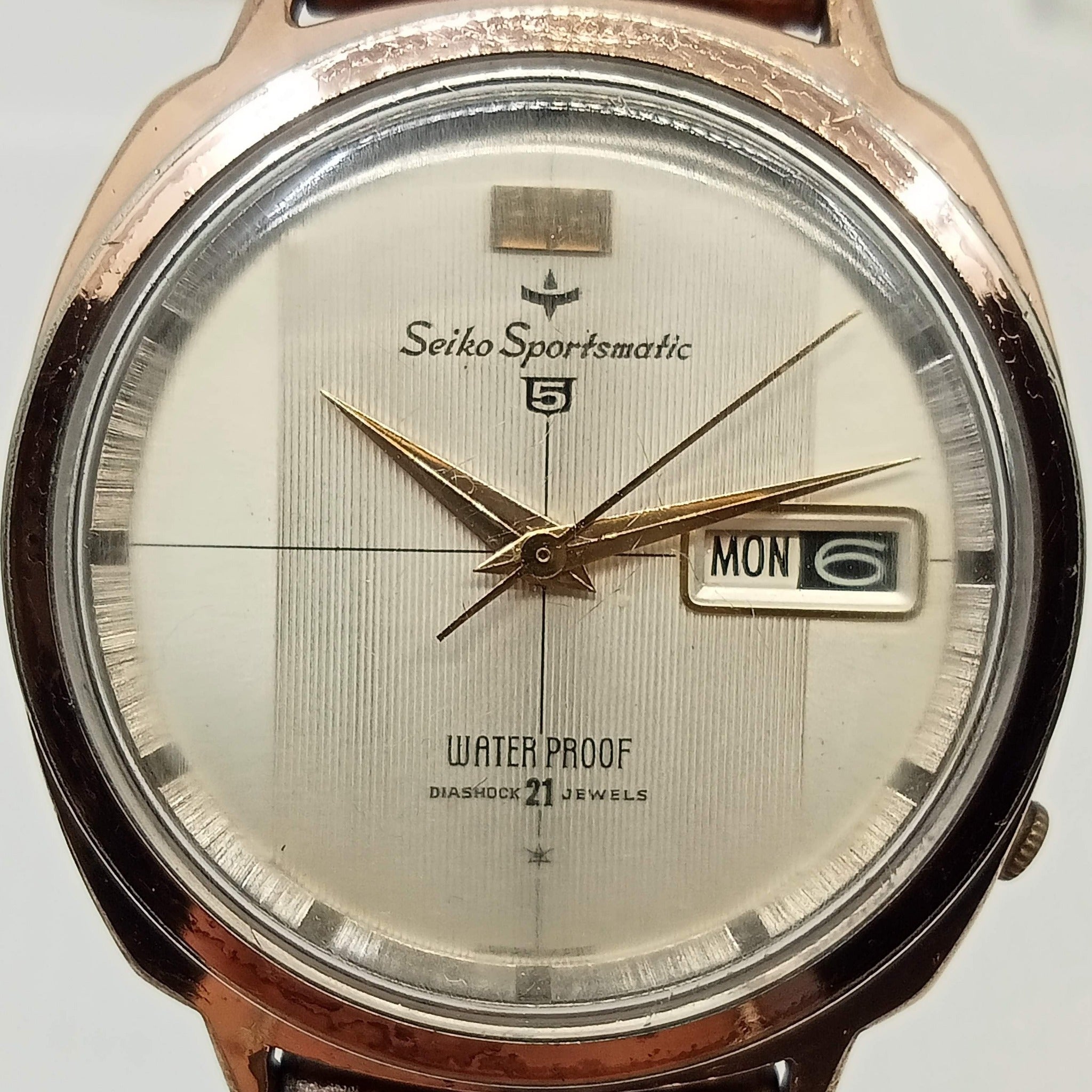 Birthday Watch 1963! Seiko 5 Cal 410 Seikosha Sportsmatic "Semi-Linen" – Altimate Group